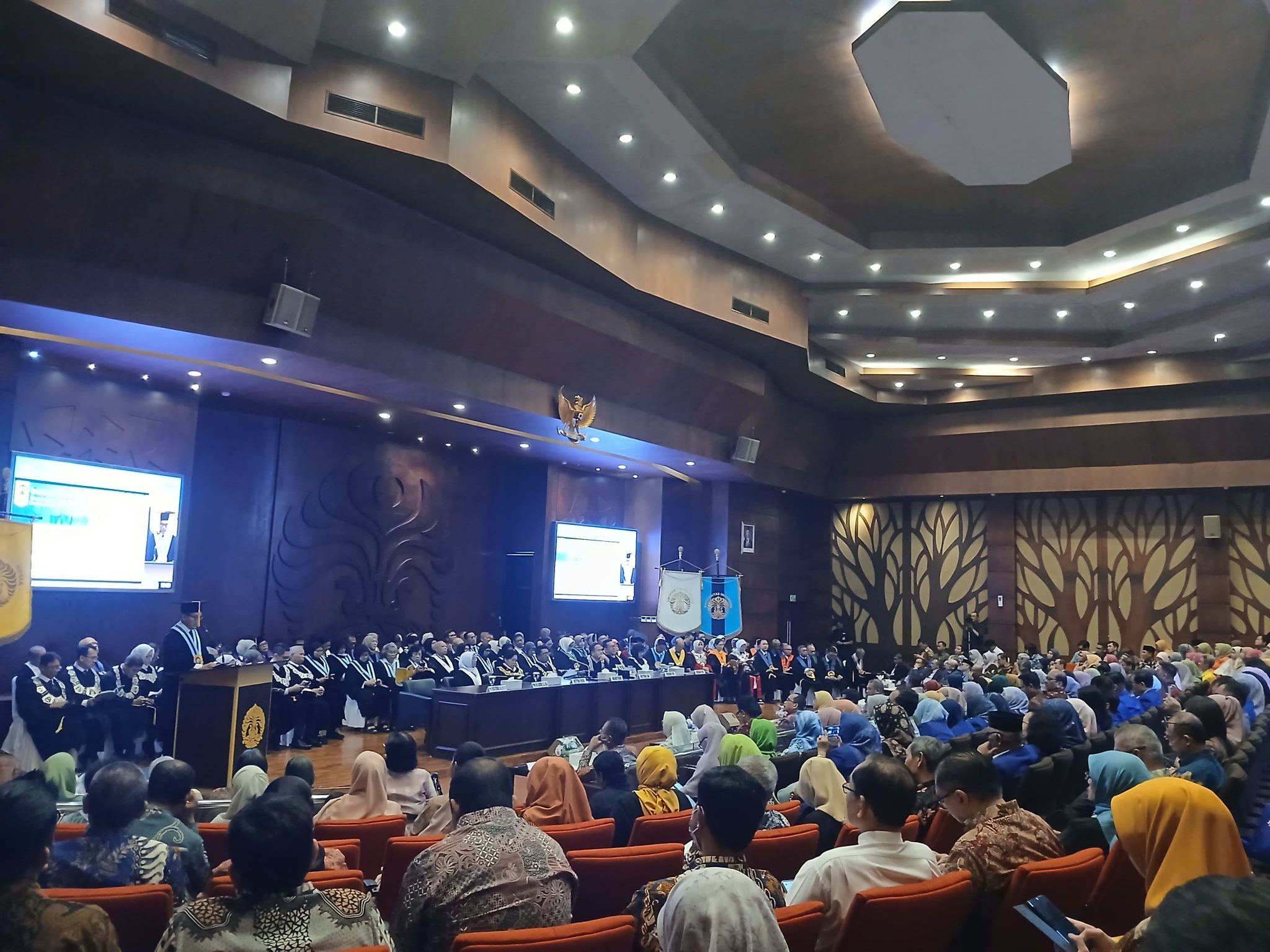 Prof. Agus Setiawan Serukan Optimalisasi Peran Perawat Komunitas untuk ...